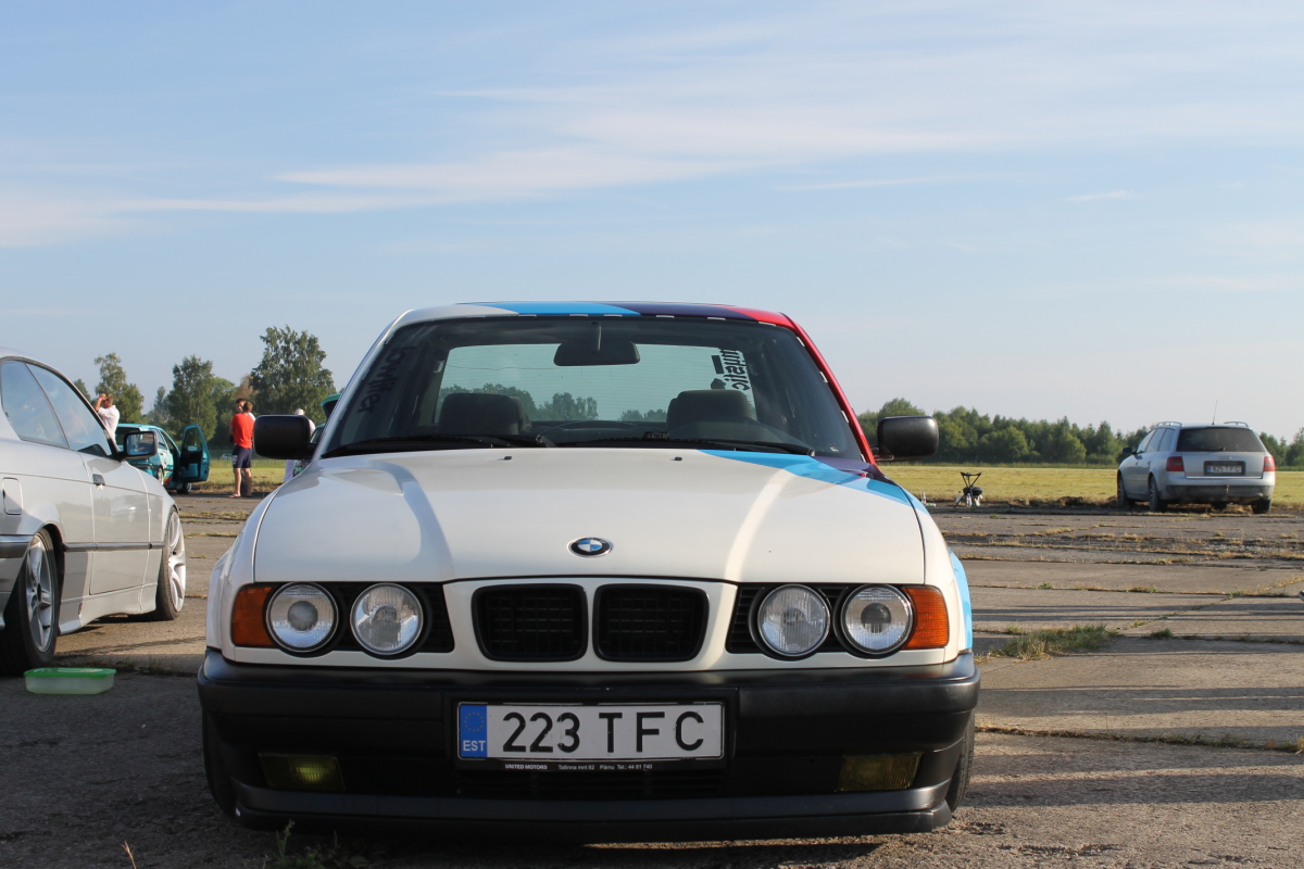 E34 M50B20 stroked to 2.3l + 30psi boost Triple turbo